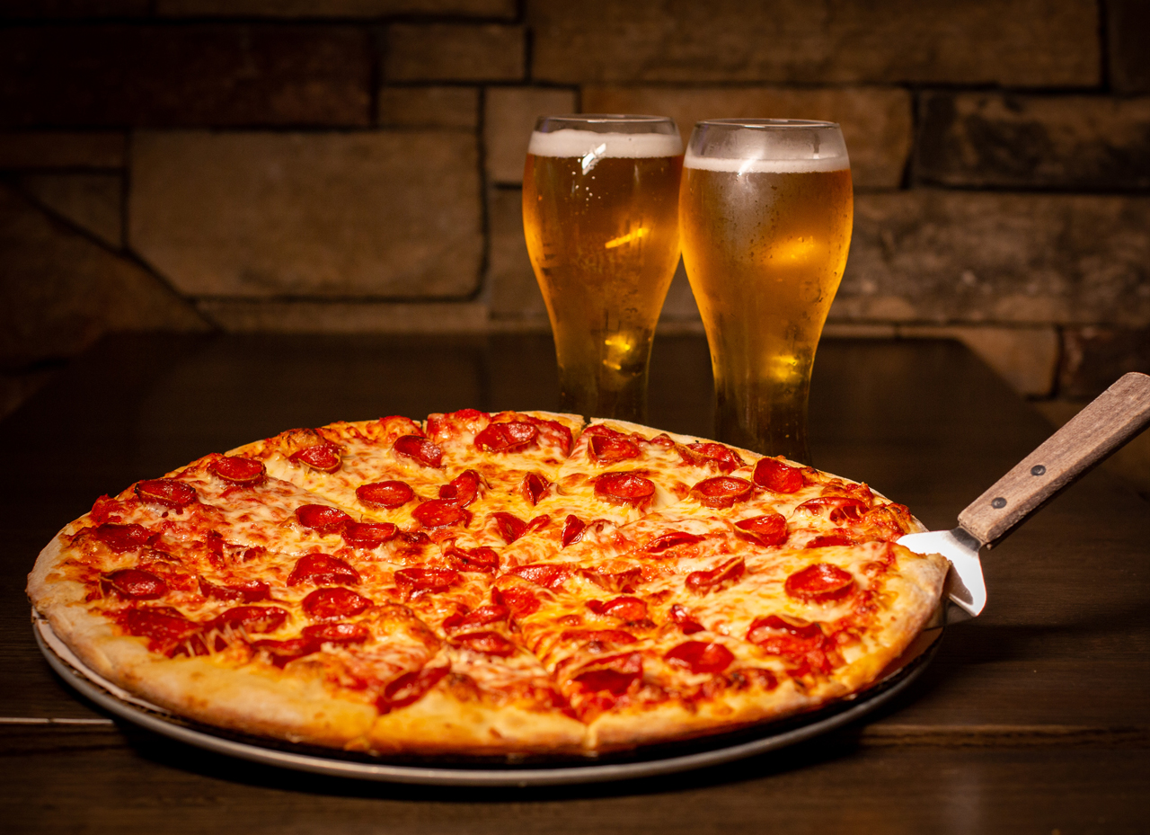 Hamlin Pub | Metro Detroit's Sports Bar with Live Music, Game Day ...